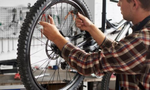 MEET PAU'S BIKE MECHANICS